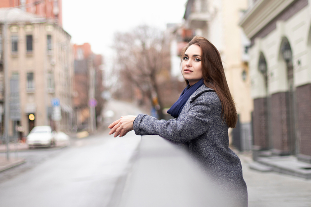 A,Young,Woman,In,Turn,Looks.,Portrait,Of,A,Girl - Mente Hermosa