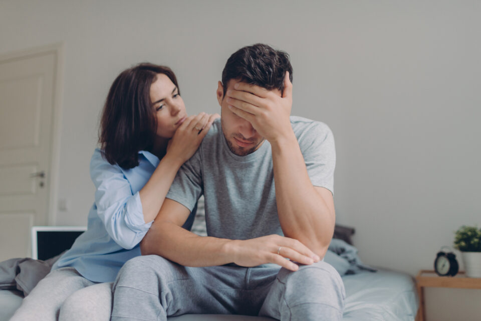 6 Cosas Que Nunca Debes Hacer Cuando Un Hombre Se Aleja